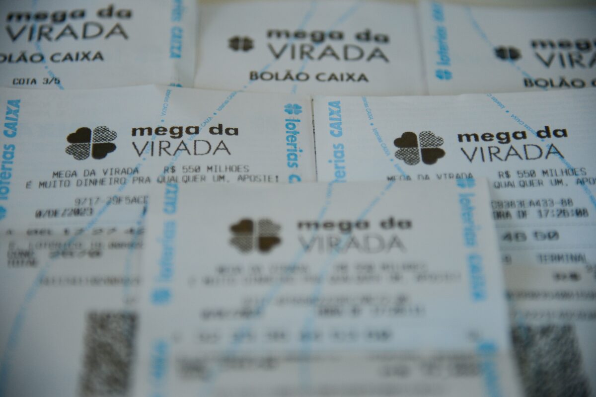 Mega da Virada de R$ 1 bilhão anima o país, mas matemática revela ...