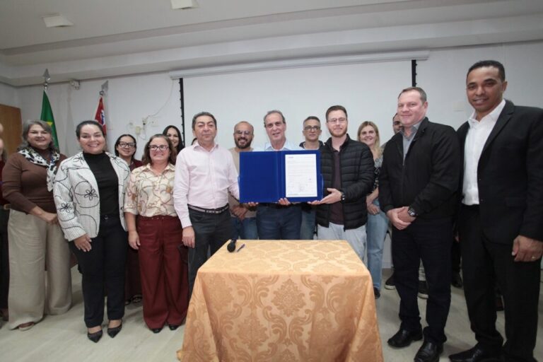 Prefeito Helinho Zanatta anuncia reforma dos CRAS e dos CREAS em ...